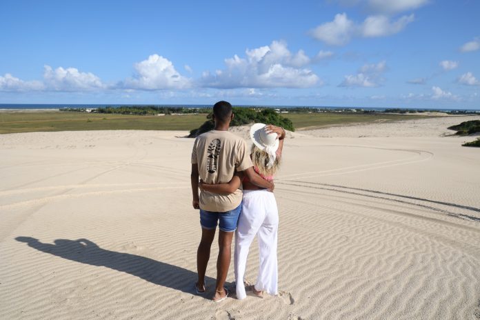Praia do Saco atrai por beleza paradisíaca no Litoral Sul de Sergipe